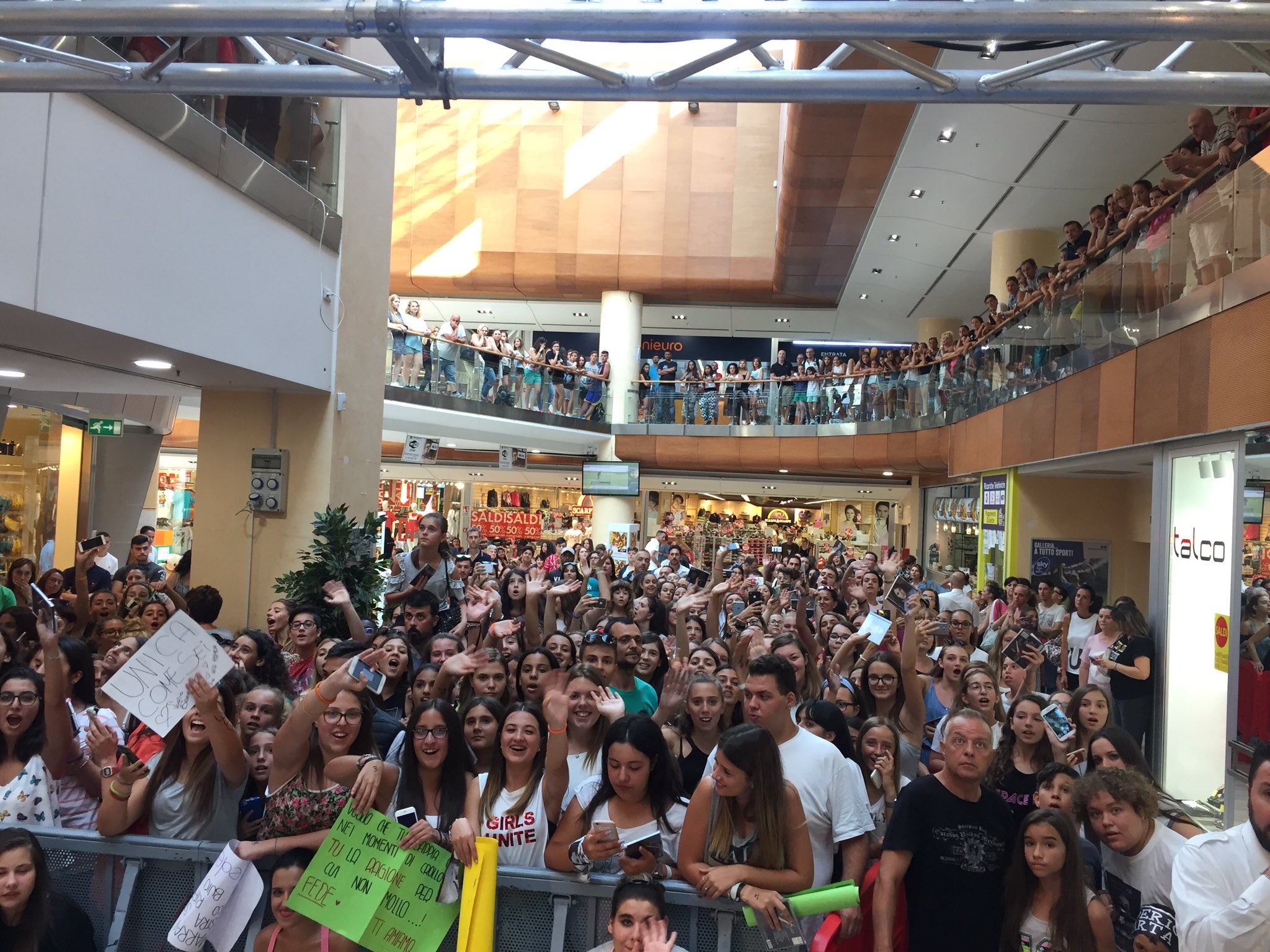 Come funziona un in store tour