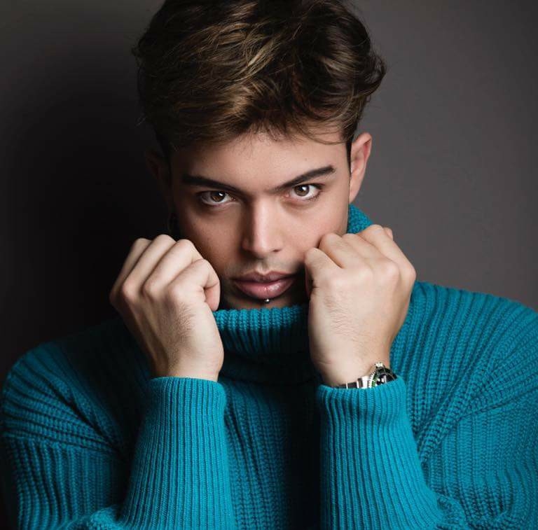 Stash, cosa significa il nome del cantante dei The Kolors