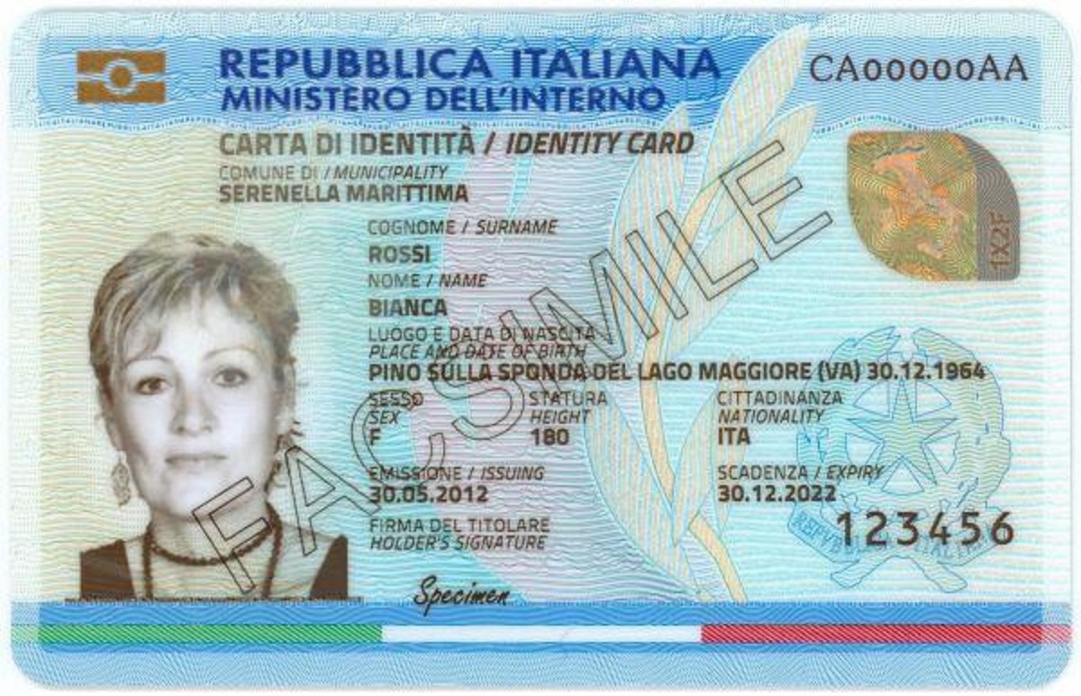 Dove si trova il numero della carta d'identità elettronica
