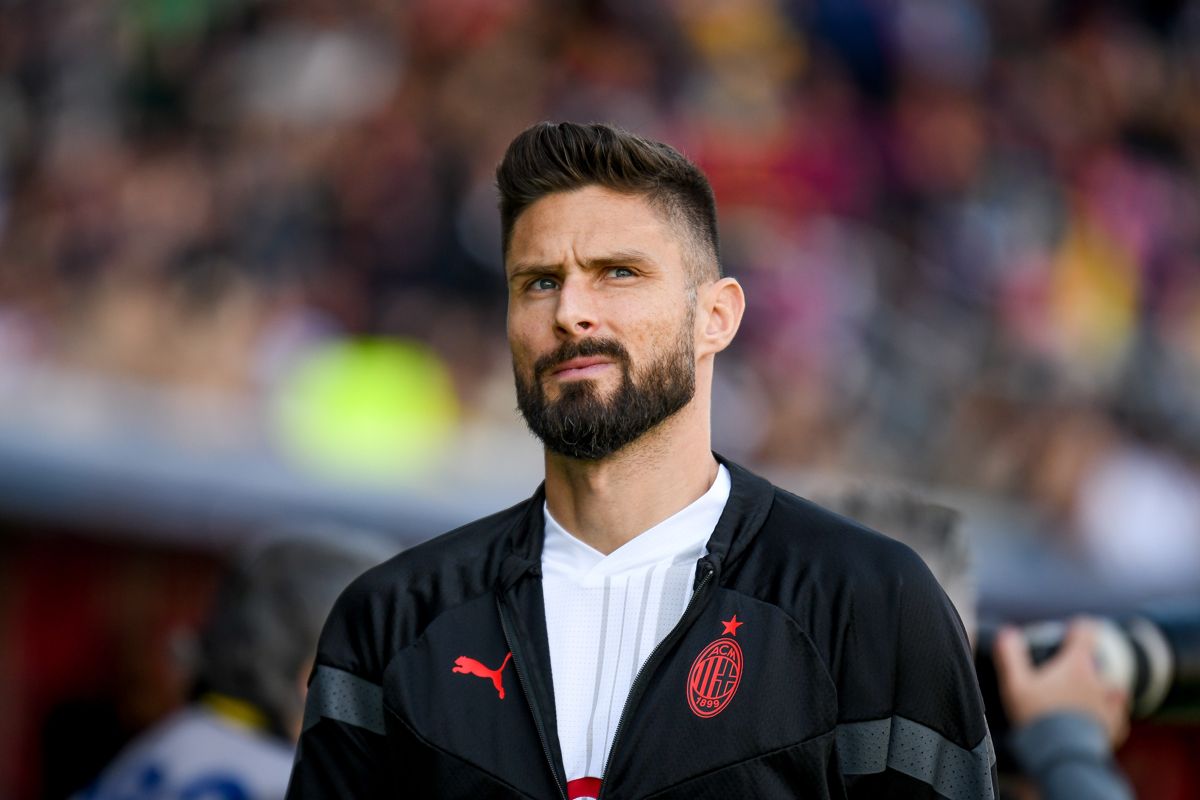Giroud ha rinnovato con il Milan: ecco i dettagli Giroud ha rinnovato con il Milan: ecco i dettagli