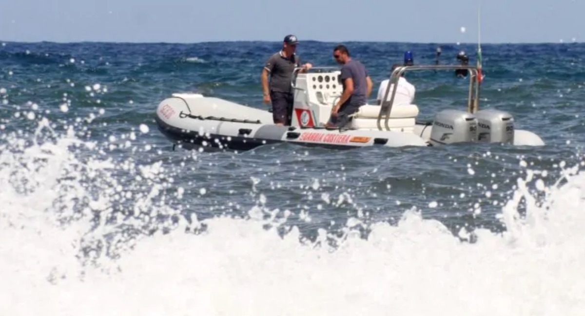 Ragazza morta in kayak a Posillipo, indagato l'avvocato: Ragazza morta in kayak a Posillipo, indagato l'avvocato: