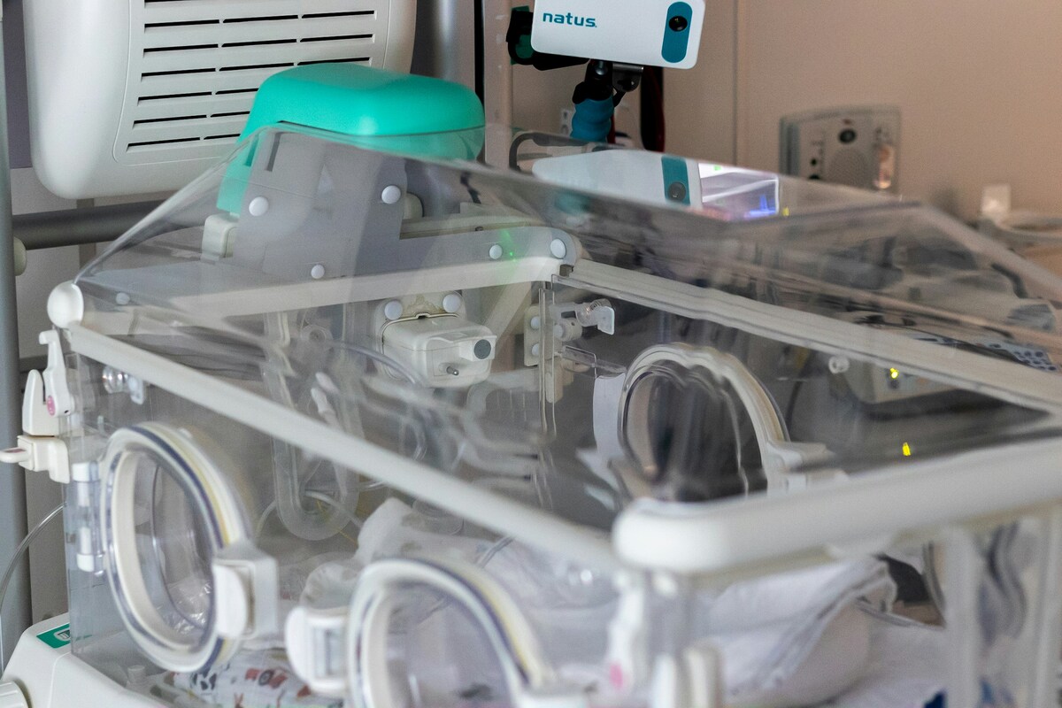 Neonato trovato morto nella culla termica della chiesa di San Giovanni ...